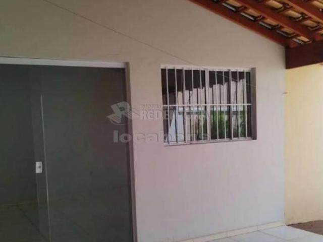Casa Padrão para Venda com 02 Dormitórios no bairro Borboleta II