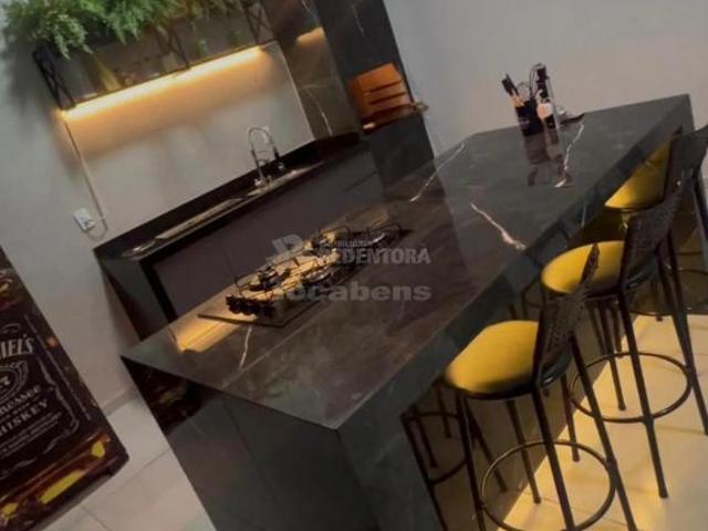 Casa Padrão para Venda com 02 Dormitórios no bairro Parque Residencial Dignidade