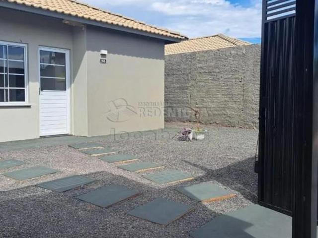 Casa Padrão para Venda com 02 Dormitórios no bairro Parque Residencial Edson Baffi