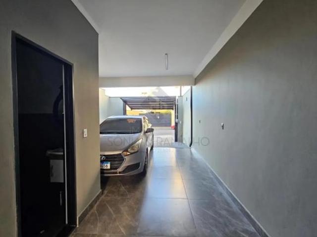 Casa padrão para Venda e Locação no Bairro Jardim Irajá, em Ribeirão Preto