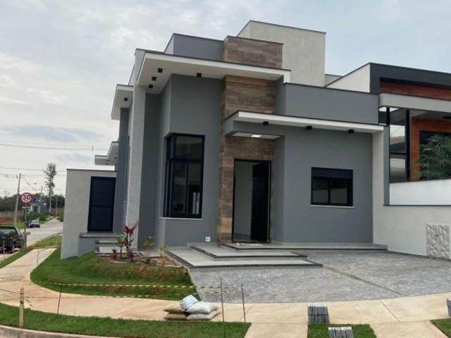 Casa Padrão a venda Condomínio Horto florestal Villagio