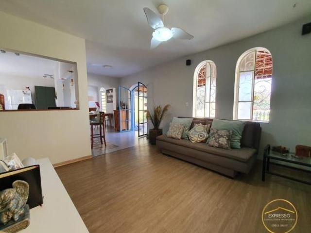 Casa Padrão Assobradada