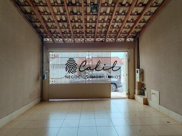 Casa Padrão, Três quartos, todos suítes e a máster com closet