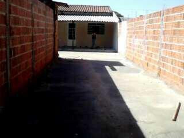 Casa Padrao a Venda no Residencial Vista Verde em Aracatuba