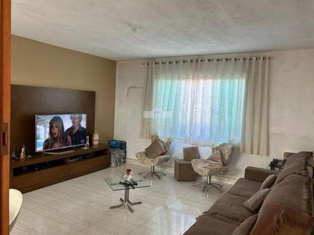 Casa Padrao a venda em Ipanema, Aracatuba 3 dormitorios, 2 suites, 2 garagens