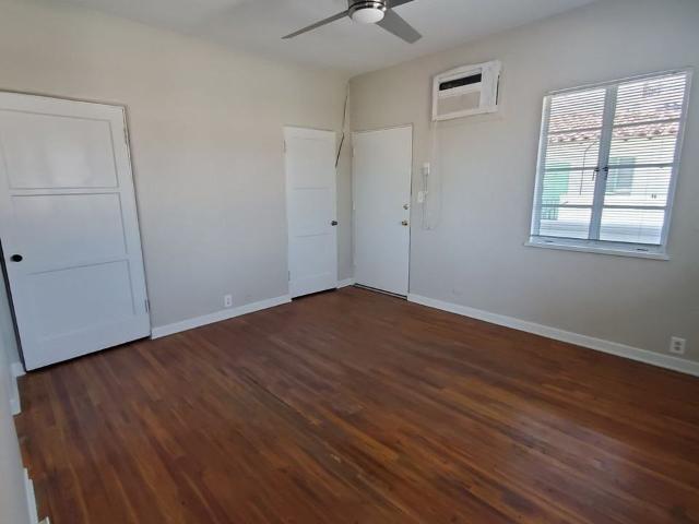 Casa Palmeras Studio Apartment for Rent at 139 Tamarisk Rd, Palm Springs, CA 92262 Uptown Palm Springs