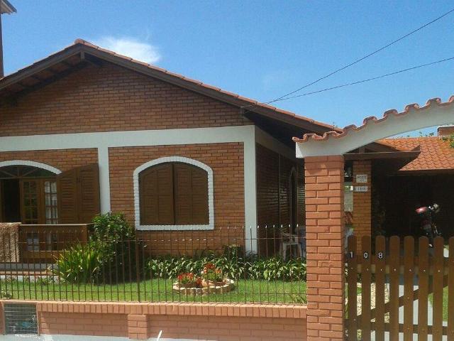 Casa para 8 pessoas a 250m da praia INGLESES