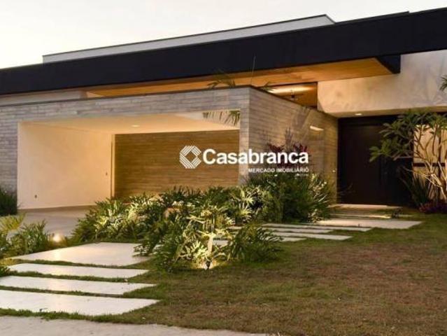 Casa para comprar com 3 suítes 1 master com closet e 2 suítes americanas em condomínio de alto pad