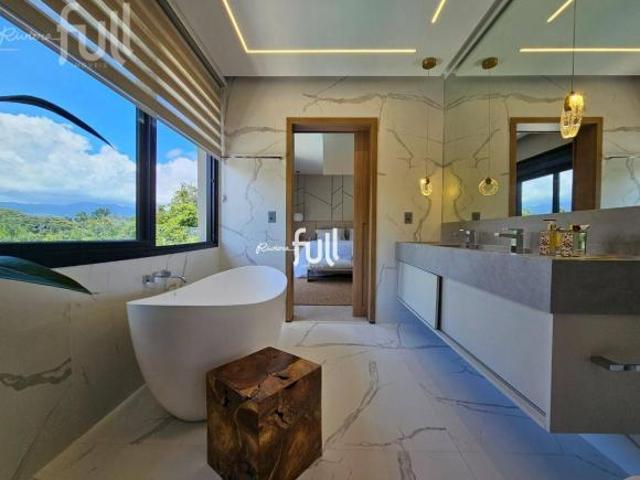 Casa para comprar na Riviera de São Lourenço