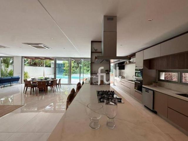Casa para comprar na Riviera de São Lourenço