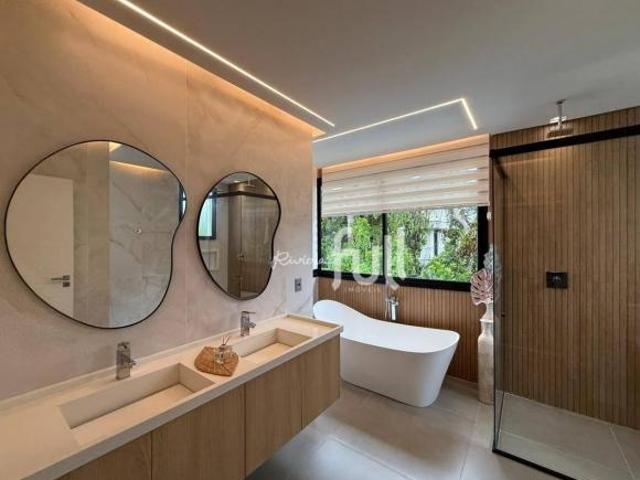 Casa para comprar na Riviera de São Lourenço