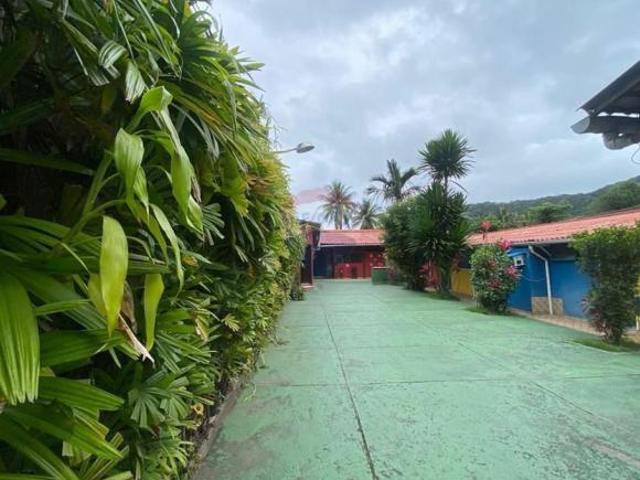 Casa para comprar no Tombo: 11 Suítes & 11 Vagas com mobília na melhor praia do Guarujá