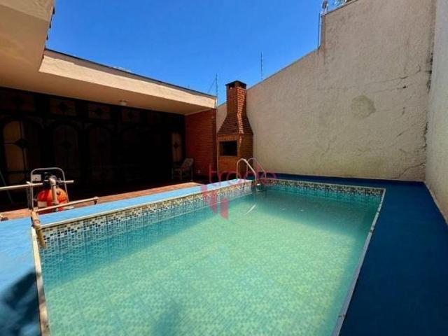 Casa para Comprar ou Alugar de 03 Quartos no Bairro Alto da Boa Vista em Ribeirão Preto com Piscina