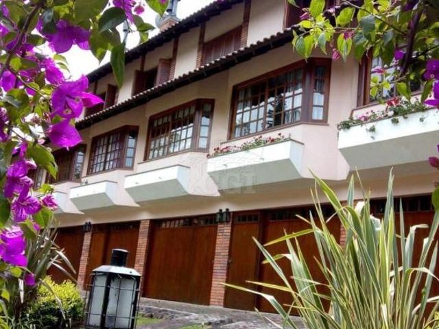 CASA PARA AIRBNB PERTO DO LAGO NEGRO À VENDA