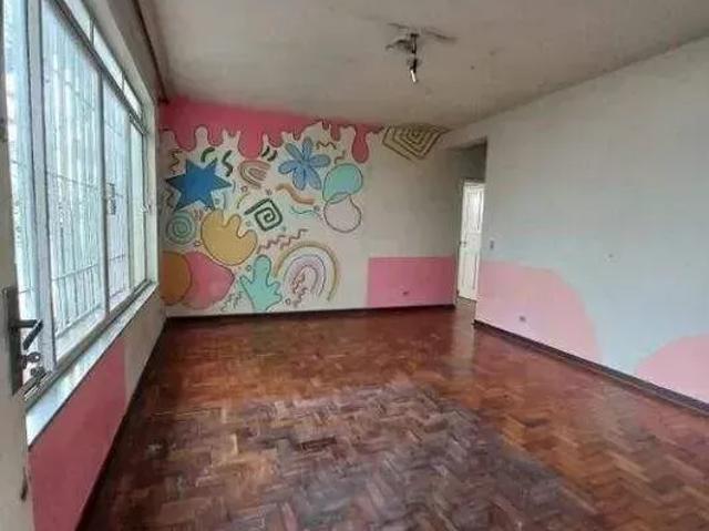 Casa para alugar na Rua José Bonifácio – 3 dormitórios, quintal com árvores frutíferas e 4 vagas, Sã