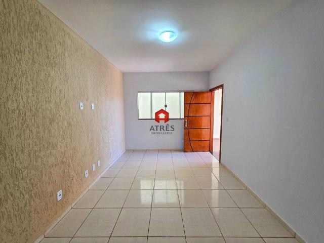 Casa para Alugar na Vila Maria | 3 Quartos | Suíte | Amplo Terreno | Aparecida de Goiânia