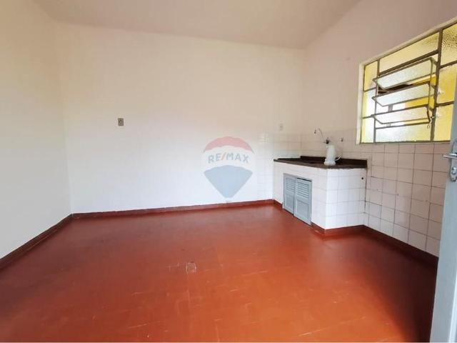 Casa para Alugar na Vila Palmeiras | 1 Cômodo, Cozinha e Banheiro