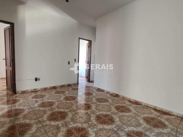 Casa para alugar, NITERÓI Divinópolis/MG