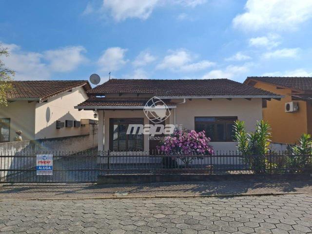 Casa para Alugar no bairro Estados em Timbó
