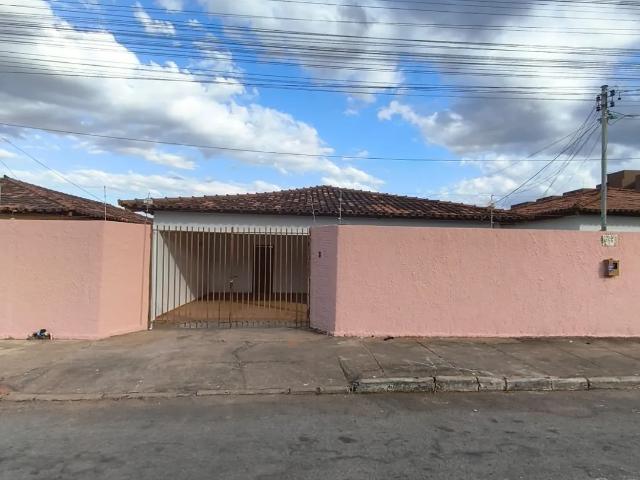 Casa para alugar no bairro JK