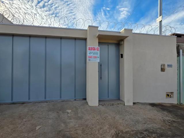 Casa para alugar no bairro Santa Mônica