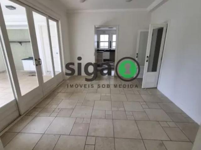 Casa para Alugar no Jardim América com 4 quartos