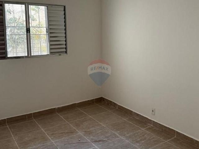 Casa para alugar no Jd Dois Corações | 2 Quartos REMAX