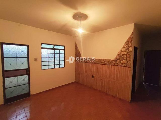 Casa para alugar, CIDADE JARDIM Divinópolis/MG