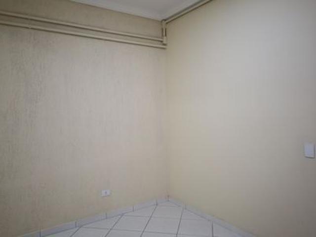 Casa para alugar com 43m², 1 quarto e sem vaga