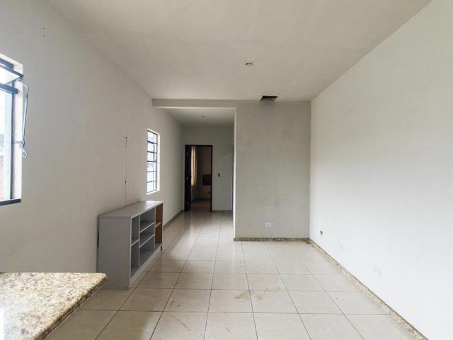 Casa para alugar com 43m², 1 quarto e sem vaga