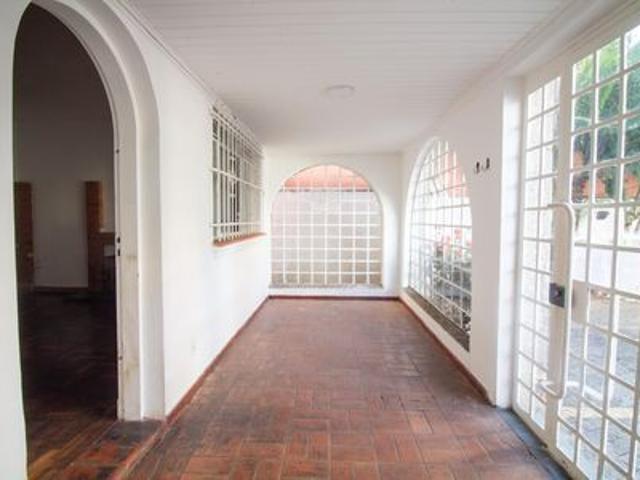Casa para alugar com 400m², 3 quartos e 10 vagas
