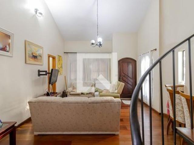 Casa para alugar com 400m², 3 quartos e 4 vagas