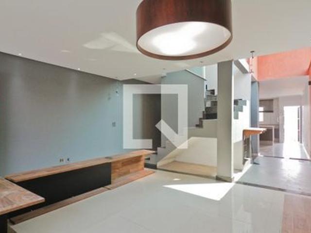 Casa para alugar com 400m², 3 quartos e 9 vagas