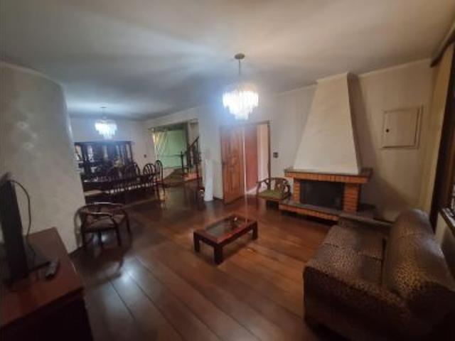 Casa para alugar com 400m², 4 quartos e 4 vagas