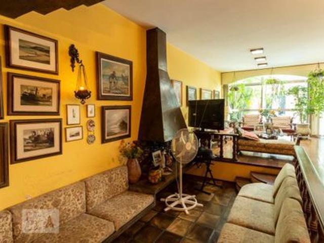 Casa para alugar com 400m², 4 quartos e 6 vagas