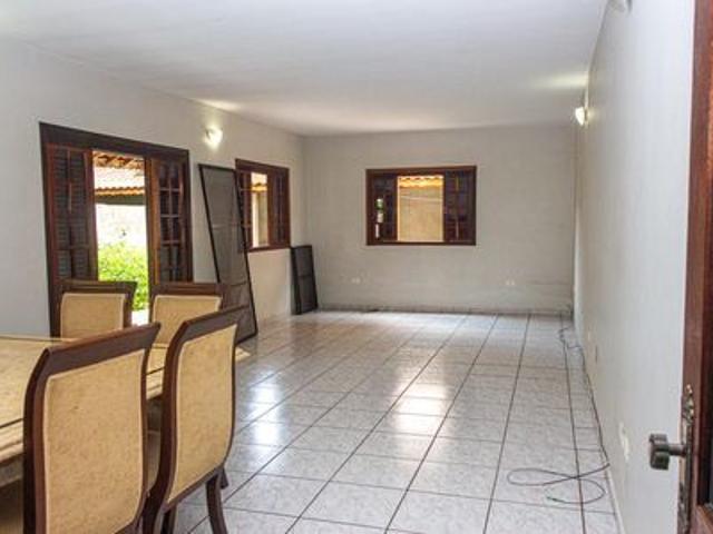 Casa para alugar com 400m², 7 quartos e 4 vagas