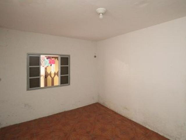 Casa para alugar com 40m², 1 quarto e sem vaga