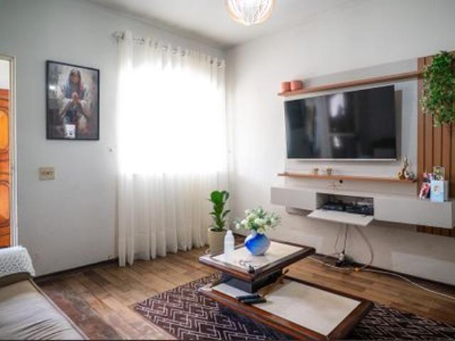 Casa para alugar com 412m², 4 quartos e 6 vagas