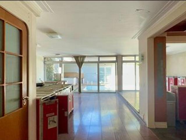 Casa para alugar com 420m², 4 quartos e 3 vagas