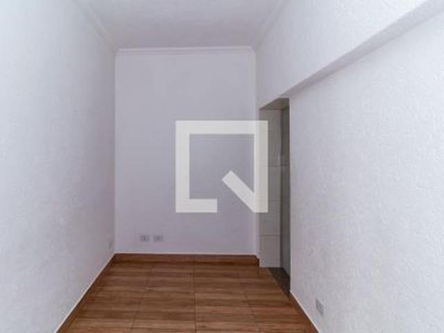 Casa para alugar com 42m², 1 quarto e 1 vaga