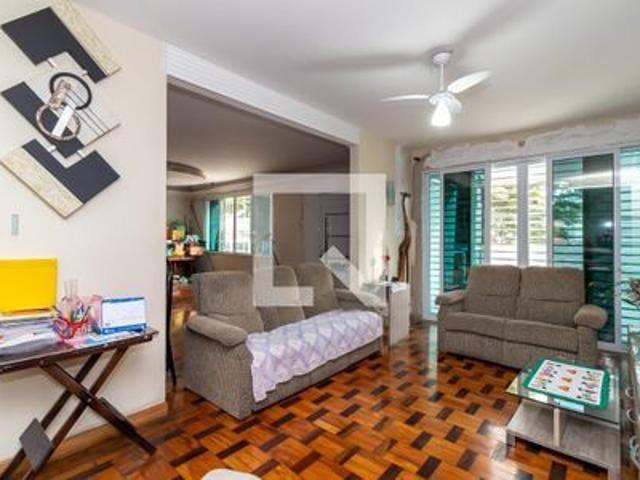 Casa para alugar com 445m², 3 quartos e 3 vagas