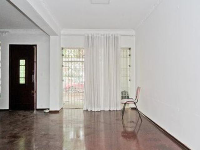 Casa para alugar com 450m², 3 quartos e 2 vagas