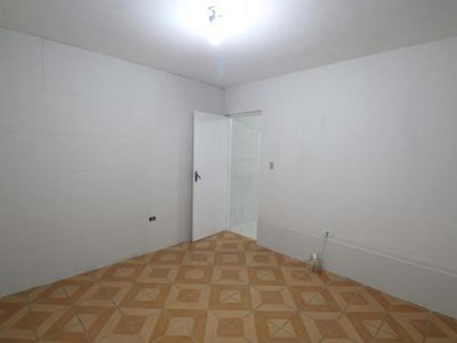 Casa para alugar com 45m², 1 quarto e sem vaga