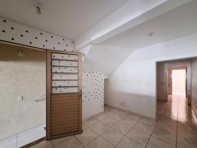 Casa para alugar com 45m², 1 quarto e sem vaga