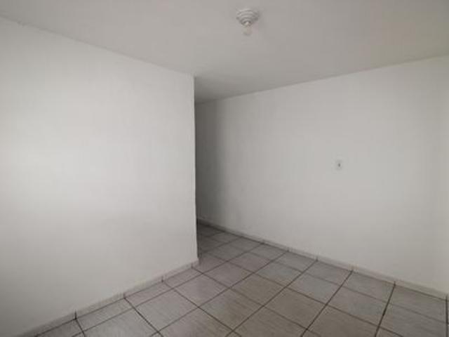 Casa para alugar com 45m², 1 quarto e sem vaga