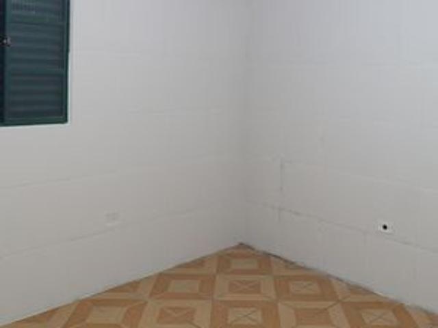 Casa para alugar com 45m², 1 quarto e sem vaga