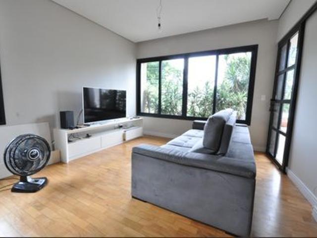 Casa para alugar com 500m², 3 quartos e 4 vagas