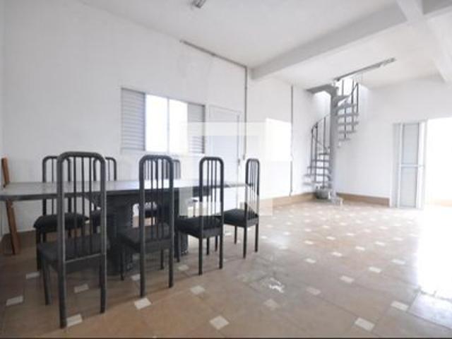 Casa para alugar com 500m², 4 quartos e 2 vagas