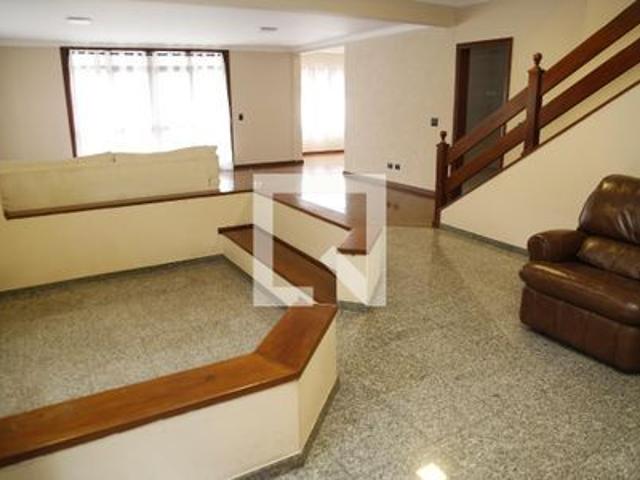 Casa para alugar com 500m², 4 quartos e 4 vagas