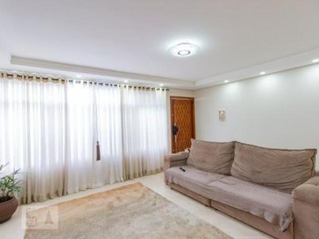 Casa para alugar com 500m², 4 quartos e 6 vagas